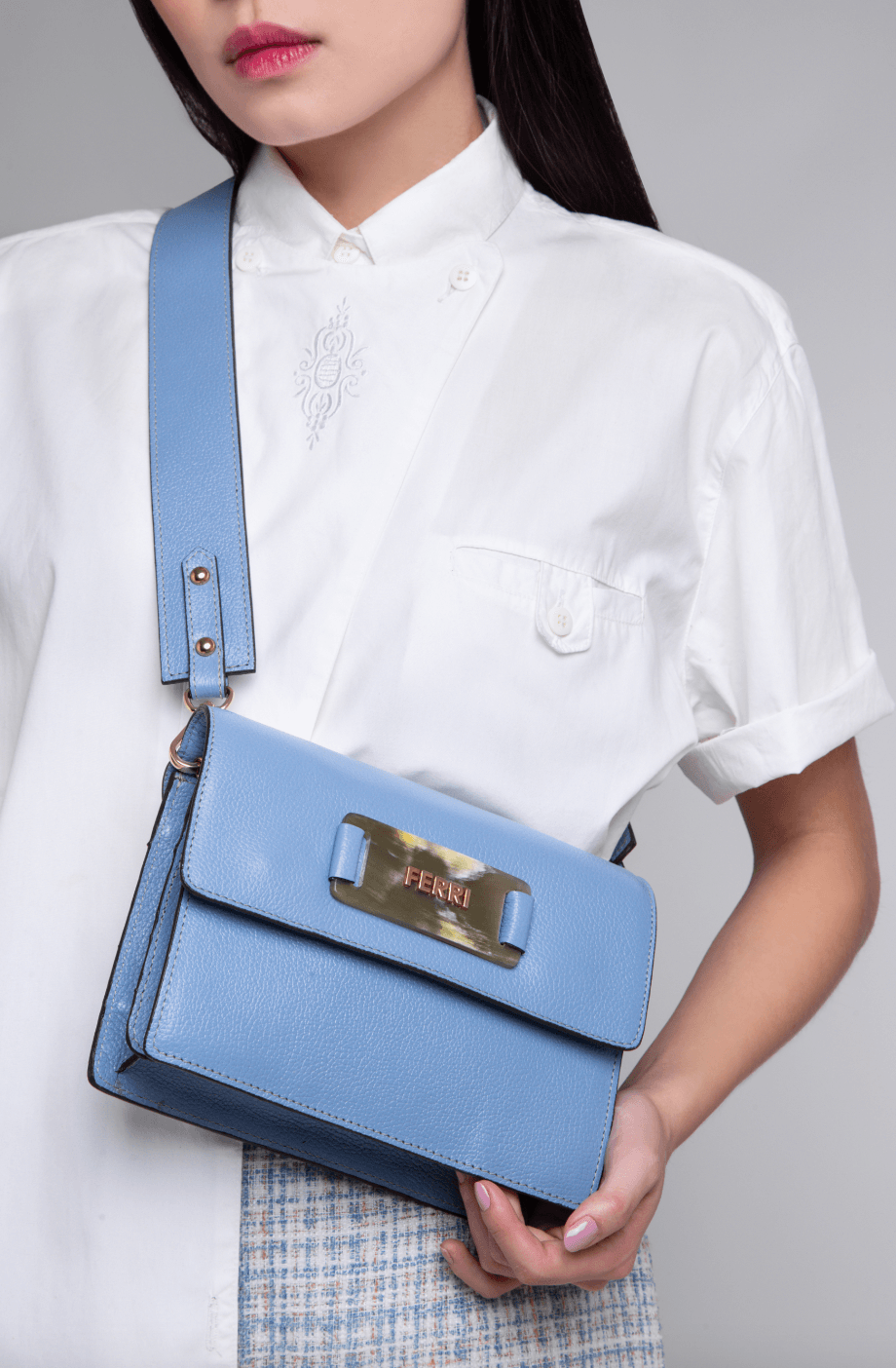 Bolsa Pequena Couro Azul Claro | Marina – Ferri São Paulo